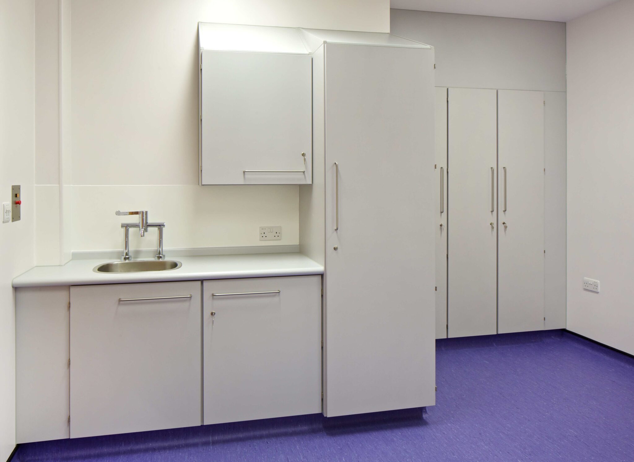 HTM-Aligned Sink Base Units - stirlingmedical.co.uk Storage